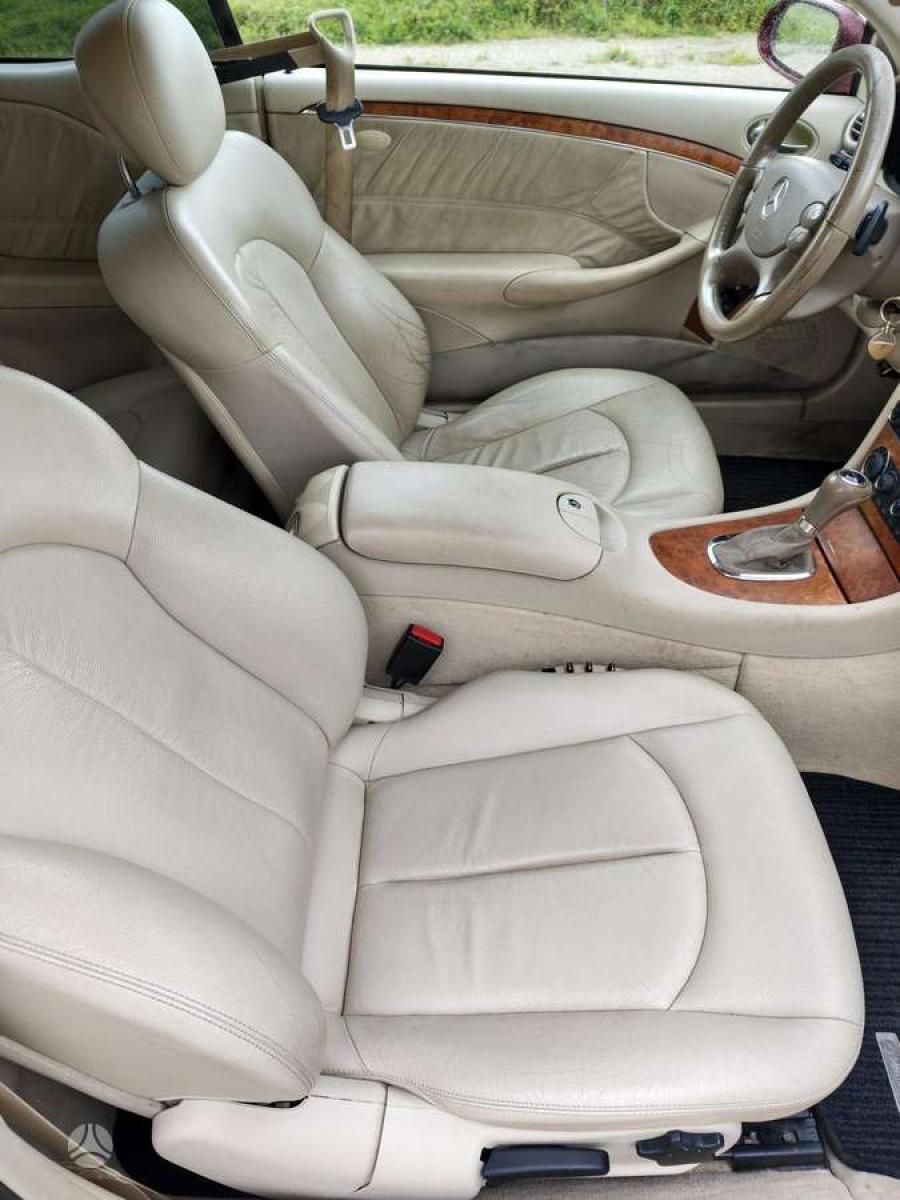 Red Mercedes-Benz CLK 200 2006 in Mazeikiai, with an engine capacity of 1.80 L and mileage of 253 thousand km for 4500 €, photo 17 on AUTOMOTO.COM.LV