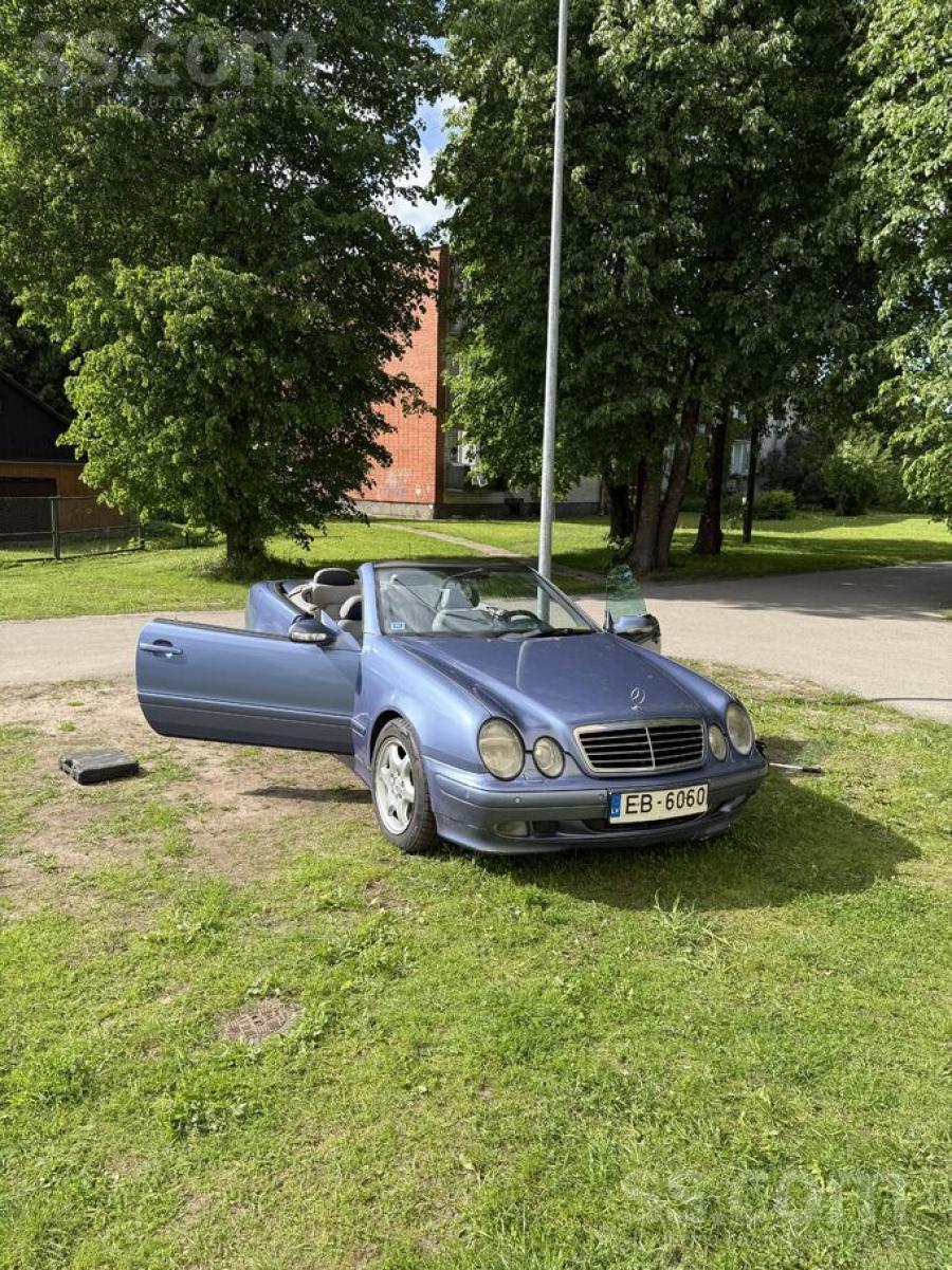 Violet Mercedes-Benz CLK 200 2001 in Riga, with an engine capacity of 2.00 L and mileage of 340 thousand km for 2300 €, photo 1 on AUTOMOTO.COM.LV