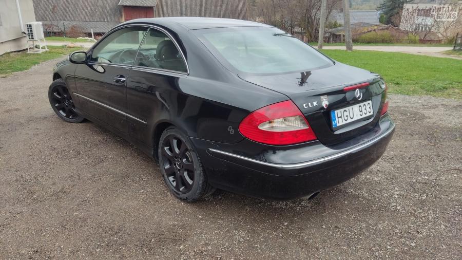 Black Mercedes-Benz CLK 220 2006 in Panevezys, with an engine capacity of 2.20 L and mileage of 342 thousand km for 3000 €, photo 5 on AUTOMOTO.COM.LV