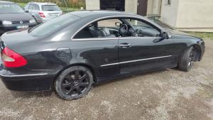 Black Mercedes-Benz CLK 220 2006 in Panevezys, with an engine capacity of 2.20 L and mileage of 342 thousand km for 3000 €, photo 8 on AUTOMOTO.COM.LV