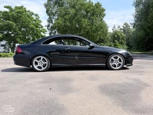 Black Mercedes-Benz CLK 220 2006 in Sakiai, with an engine capacity of 2.10 L and mileage of 209 thousand km for 2750 €, photo 3 on AUTOMOTO.COM.LV