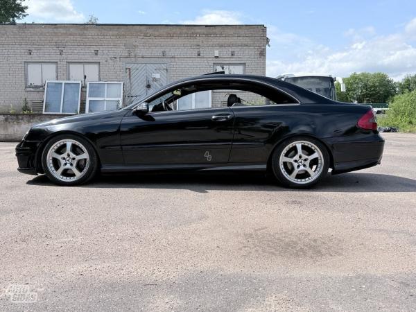 Black Mercedes-Benz CLK 220 2006 in Sakiai, with an engine capacity of 2.10 L and mileage of 209 thousand km for 2750 €, photo 6 on AUTOMOTO.COM.LV