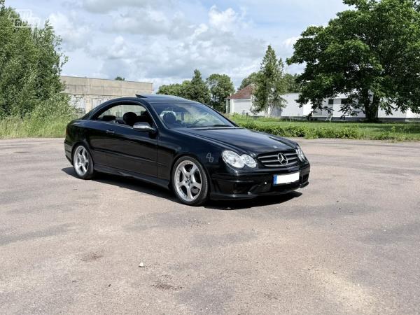 Black Mercedes-Benz CLK 220 2006 in Sakiai, with an engine capacity of 2.10 L and mileage of 209 thousand km for 2750 €, photo 7 on AUTOMOTO.COM.LV