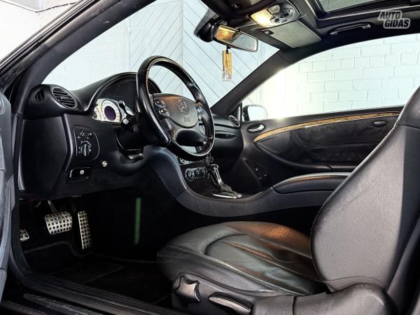 Black Mercedes-Benz CLK 220 2006 in Sakiai, with an engine capacity of 2.10 L and mileage of 209 thousand km for 2750 €, photo 9 on AUTOMOTO.COM.LV