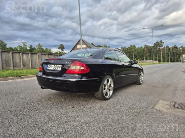 Melns Mercedes-Benz CLK 220 2007 Rīga, ar dzinēja tilpumu 2.20 L un nobraukumu 190 tūkst. km par 2990 €, foto 4 vietnē AUTOMOTO.COM.LV