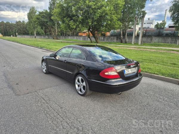 Melns Mercedes-Benz CLK 220 2007 Rīga, ar dzinēja tilpumu 2.20 L un nobraukumu 190 tūkst. km par 2990 €, foto 5 vietnē AUTOMOTO.COM.LV