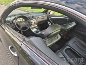 Black Mercedes-Benz CLK 220 2007 in Riga, with an engine capacity of 2.20 L and mileage of 190 thousand km for 2990 €, photo 11 on AUTOMOTO.COM.LV