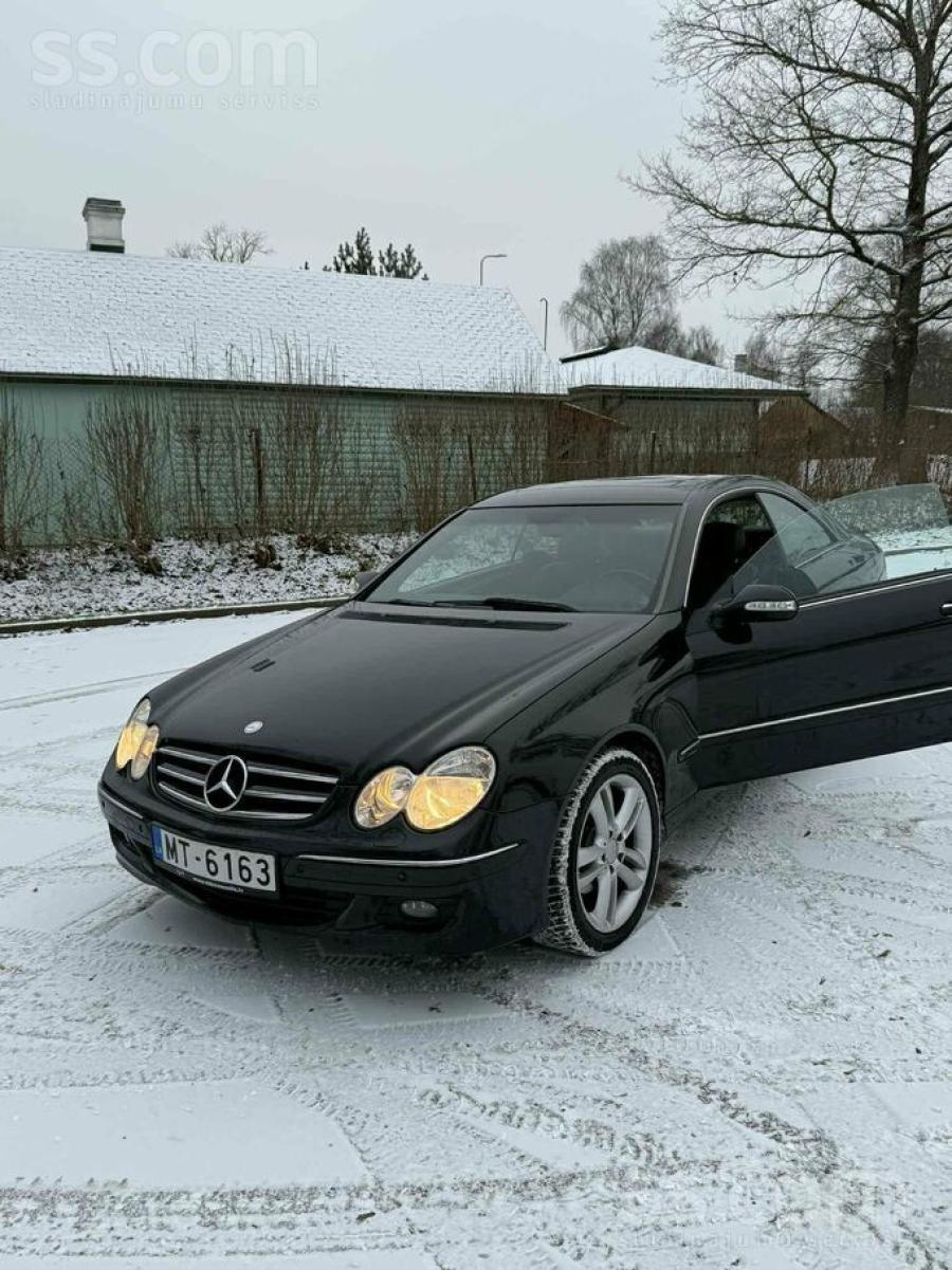 Black Mercedes-Benz CLK 220 2009 in Valka, with an engine capacity of 2.20 L and mileage of 299 thousand km for 5400 €, photo 1 on AUTOMOTO.COM.LV