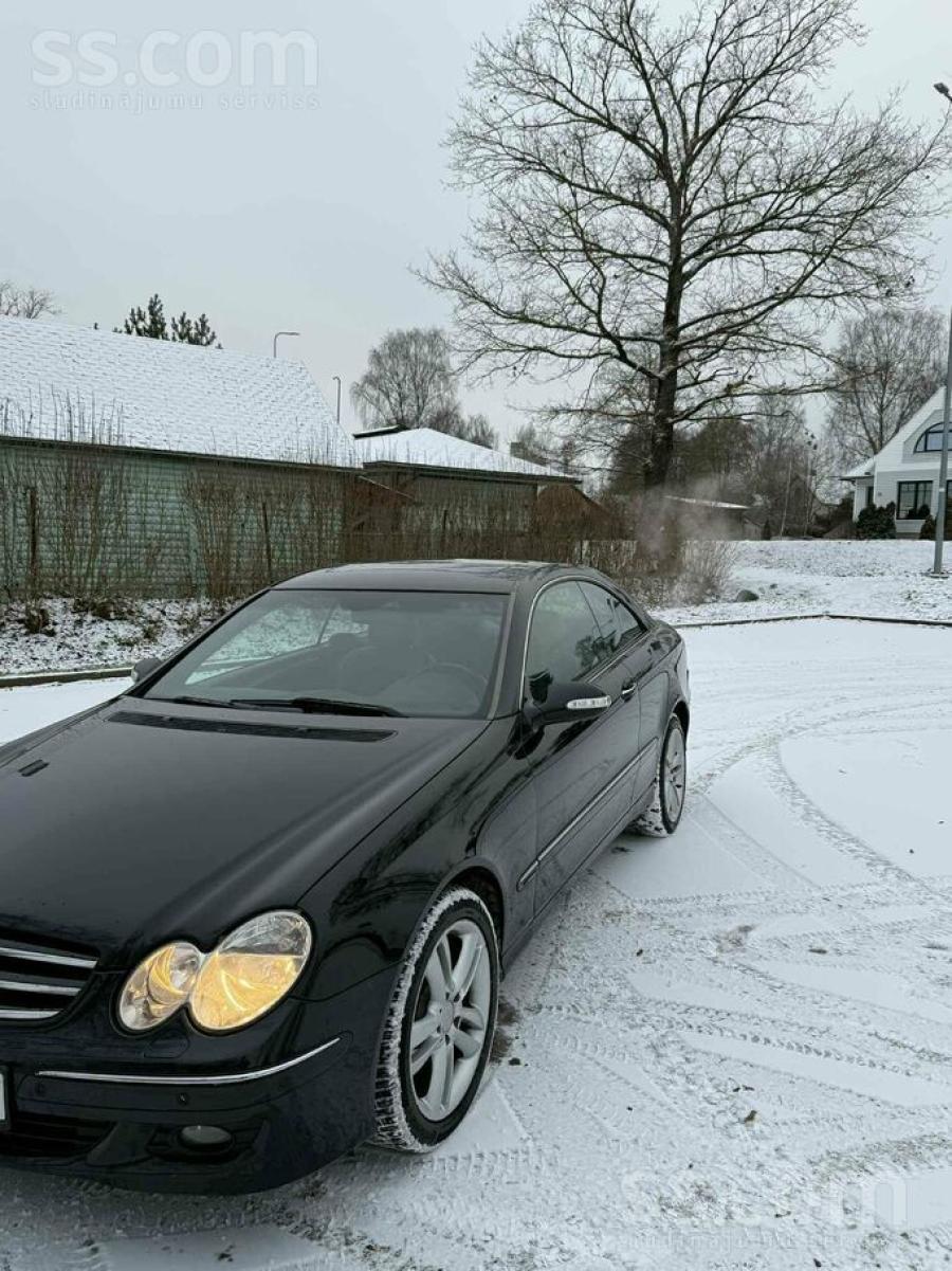 Black Mercedes-Benz CLK 220 2009 in Valka, with an engine capacity of 2.20 L and mileage of 299 thousand km for 5400 €, photo 7 on AUTOMOTO.COM.LV