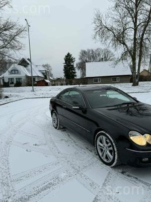 Black Mercedes-Benz CLK 220 2009 in Valka, with an engine capacity of 2.20 L and mileage of 299 thousand km for 5400 €, photo 9 on AUTOMOTO.COM.LV