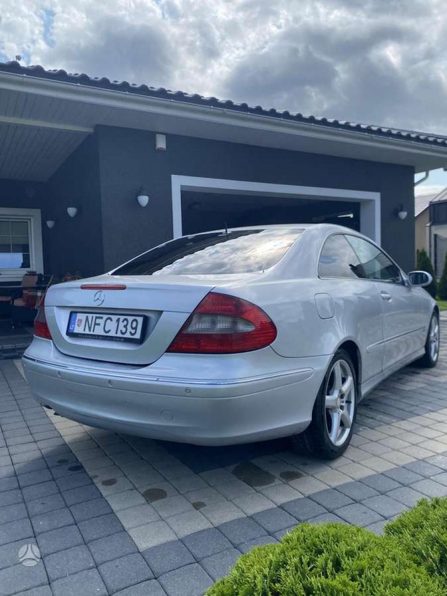 Grey Mercedes-Benz CLK 220 2007 in Kaunas, with an engine capacity of 2.15 L and mileage of 322 thousand km for 3200 €, photo 4 on AUTOMOTO.COM.LV