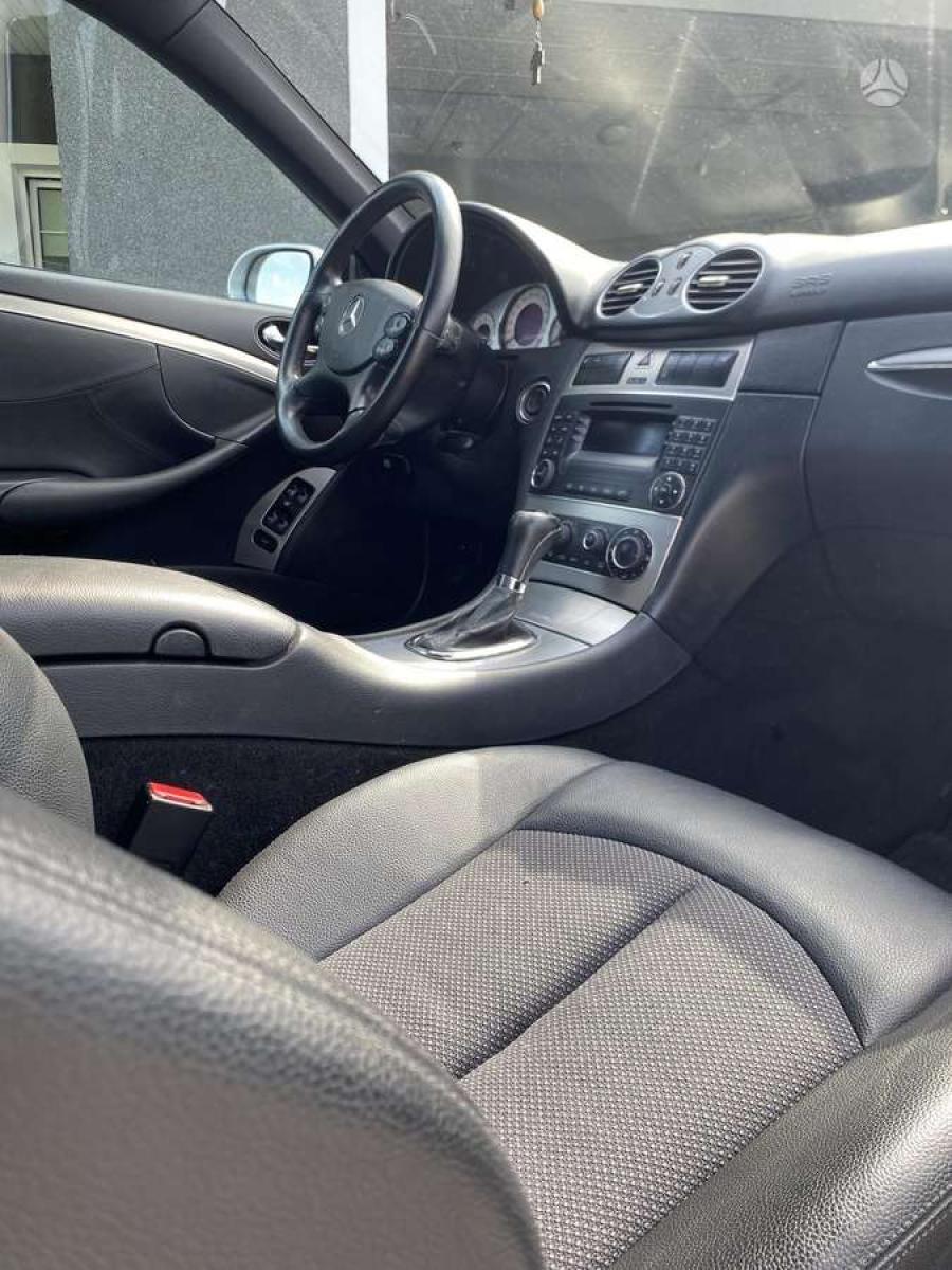Grey Mercedes-Benz CLK 220 2007 in Kaunas, with an engine capacity of 2.15 L and mileage of 322 thousand km for 3200 €, photo 6 on AUTOMOTO.COM.LV
