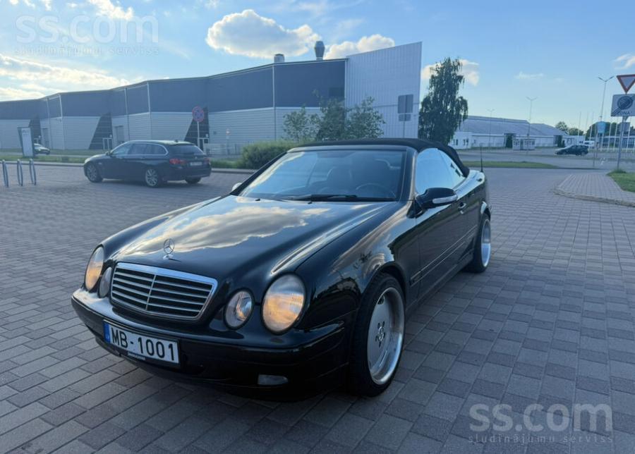 Melns Mercedes-Benz clk-230 1999 Rīga, ar dzinēja tilpumu 2.30 L un nobraukumu 220 tūkst. km par 6200 €, foto 3 vietnē AUTOMOTO.COM.LV