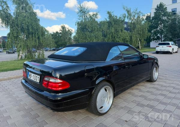 Black Mercedes-Benz clk-230 1999 in Riga, with an engine capacity of 2.30 L and mileage of 220 thousand km for 6200 €, photo 4 on AUTOMOTO.COM.LV