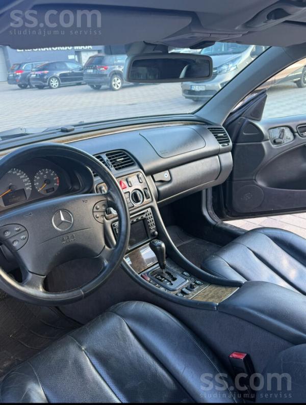 Black Mercedes-Benz clk-230 1999 in Riga, with an engine capacity of 2.30 L and mileage of 220 thousand km for 6200 €, photo 8 on AUTOMOTO.COM.LV