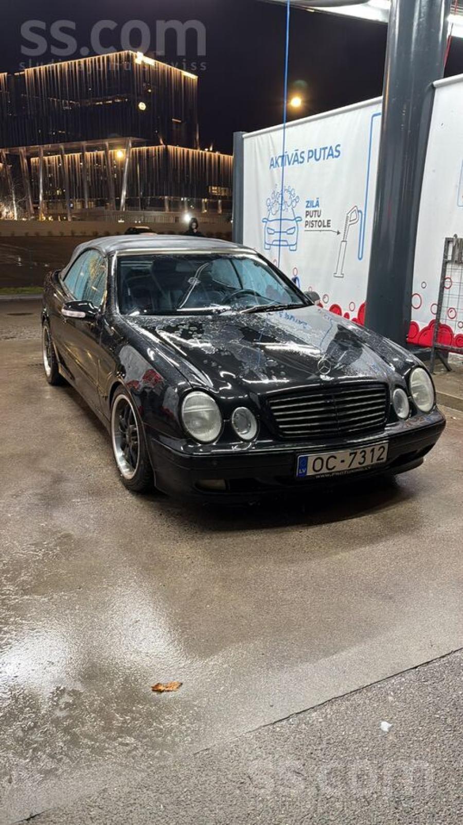 Melns Mercedes-Benz clk-230 2000 Rīga, ar dzinēja tilpumu 2.30 L un nobraukumu 239 tūkst. km par 5950 €, foto 1 vietnē AUTOMOTO.COM.LV