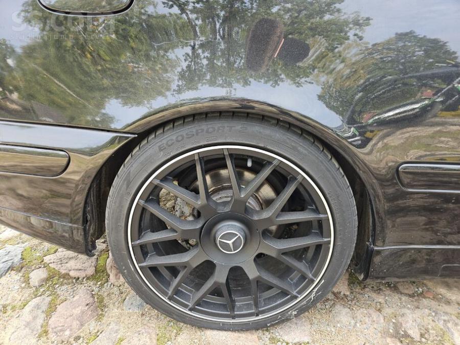 Black Mercedes-Benz clk-230 2000 in Cesis, with an engine capacity of 2.30 L and mileage of 209 thousand km for 3300 €, photo 7 on AUTOMOTO.COM.LV