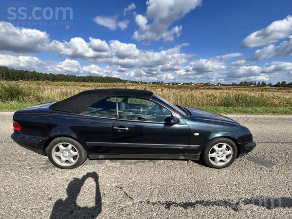 Zils Mercedes-Benz clk-230 1999 Rīga, ar dzinēja tilpumu 2.30 L un nobraukumu 251 tūkst. km par 2800 €, foto 5 vietnē AUTOMOTO.COM.LV