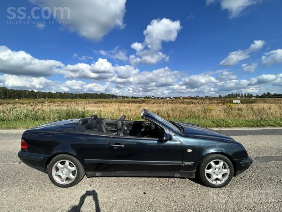 Zils Mercedes-Benz clk-230 1999 Rīga, ar dzinēja tilpumu 2.30 L un nobraukumu 251 tūkst. km par 2800 €, foto 10 vietnē AUTOMOTO.COM.LV