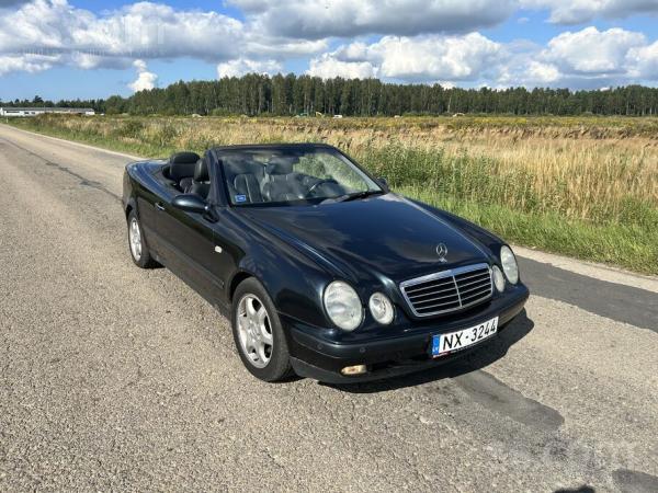 Zils Mercedes-Benz clk-230 1999 Rīga, ar dzinēja tilpumu 2.30 L un nobraukumu 251 tūkst. km par 2800 €, foto 10 vietnē AUTOMOTO.COM.LV