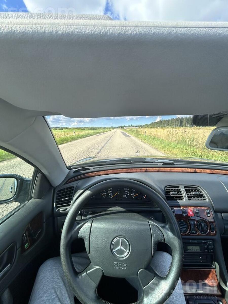 Zils Mercedes-Benz clk-230 1999 Rīga, ar dzinēja tilpumu 2.30 L un nobraukumu 251 tūkst. km par 2800 €, foto 13 vietnē AUTOMOTO.COM.LV