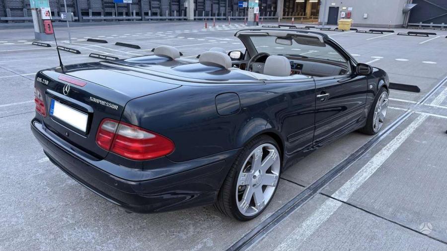 Zils Mercedes-Benz clk-230 2000 Kauņa, ar dzinēja tilpumu 2.30 L un nobraukumu 186 tūkst. km par 7500 €, foto 6 vietnē AUTOMOTO.COM.LV
