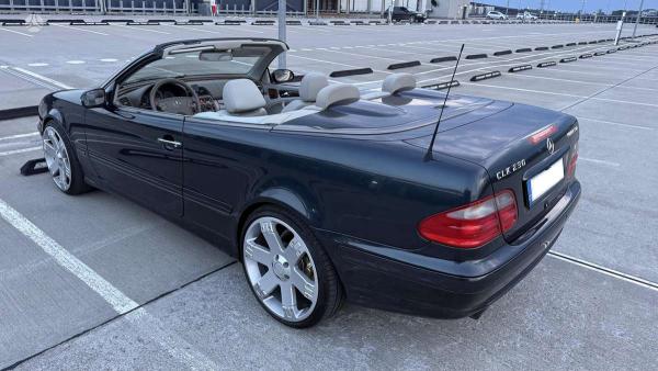 Zils Mercedes-Benz clk-230 2000 Kauņa, ar dzinēja tilpumu 2.30 L un nobraukumu 186 tūkst. km par 7500 €, foto 7 vietnē AUTOMOTO.COM.LV