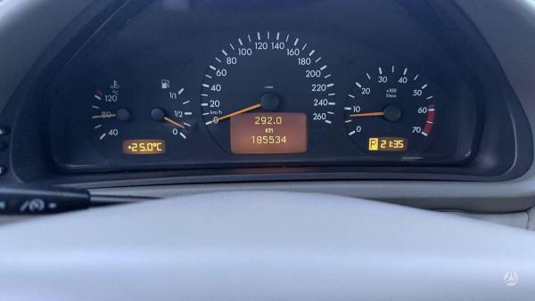 Zils Mercedes-Benz clk-230 2000 Kauņa, ar dzinēja tilpumu 2.30 L un nobraukumu 186 tūkst. km par 7500 €, foto 9 vietnē AUTOMOTO.COM.LV