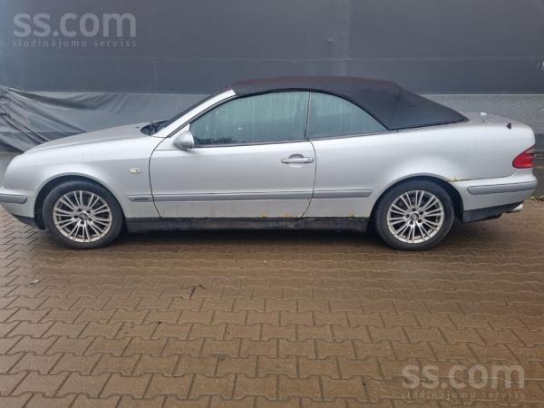 Mercedes-Benz clk-230 1999 Rīga, ar dzinēja tilpumu 2.30 L un nobraukumu 318 tūkst. km par 1000 €, foto 1 vietnē AUTOMOTO.COM.LV