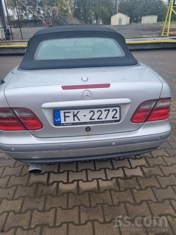 Mercedes-Benz clk-230 1999 Rīga, ar dzinēja tilpumu 2.30 L un nobraukumu 318 tūkst. km par 1000 €, foto 5 vietnē AUTOMOTO.COM.LV
