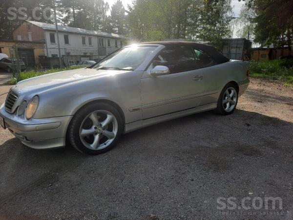 Mercedes-Benz clk-230 2000 Rīga, ar dzinēja tilpumu 2.30 L un nobraukumu 226 tūkst. km par 5000 €, foto 2 vietnē AUTOMOTO.COM.LV