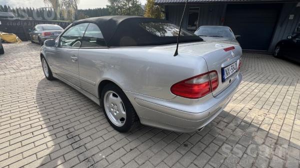 Mercedes-Benz clk-230 2001 in Limbazi, with an engine capacity of 2.30 L and mileage of 262 thousand km for 1750 €, photo 4 on AUTOMOTO.COM.LV