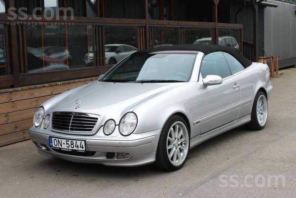 Grey Mercedes-Benz clk-230 2003 in Riga, with an engine capacity of 2.30 L and mileage of 0 thousand km for 9850 €, photo 4 on AUTOMOTO.COM.LV