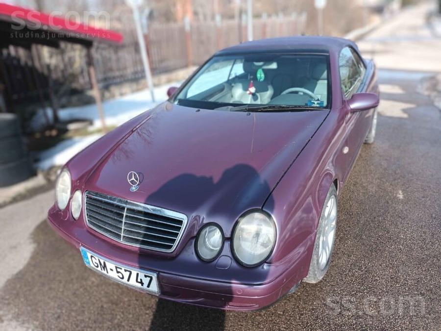Violets Mercedes-Benz clk-230 1999 Ludza, ar dzinēja tilpumu 2.30 L un nobraukumu 331 tūkst. km par 2500 €, foto 1 vietnē AUTOMOTO.COM.LV