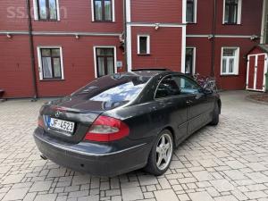 Черный Мерседес СЛК 240 2003 в Рига, объемом двигателя 2.60 л и пробегом 251 тыс. км за 2500 €, фото 3 на AUTOMOTO.COM.LV