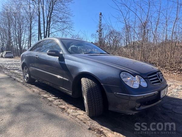 Zils Mercedes-Benz clk-240 2002 Rīga, ar dzinēja tilpumu 2.70 L un nobraukumu 302 tūkst. km par 2400 €, foto 1 vietnē AUTOMOTO.COM.LV