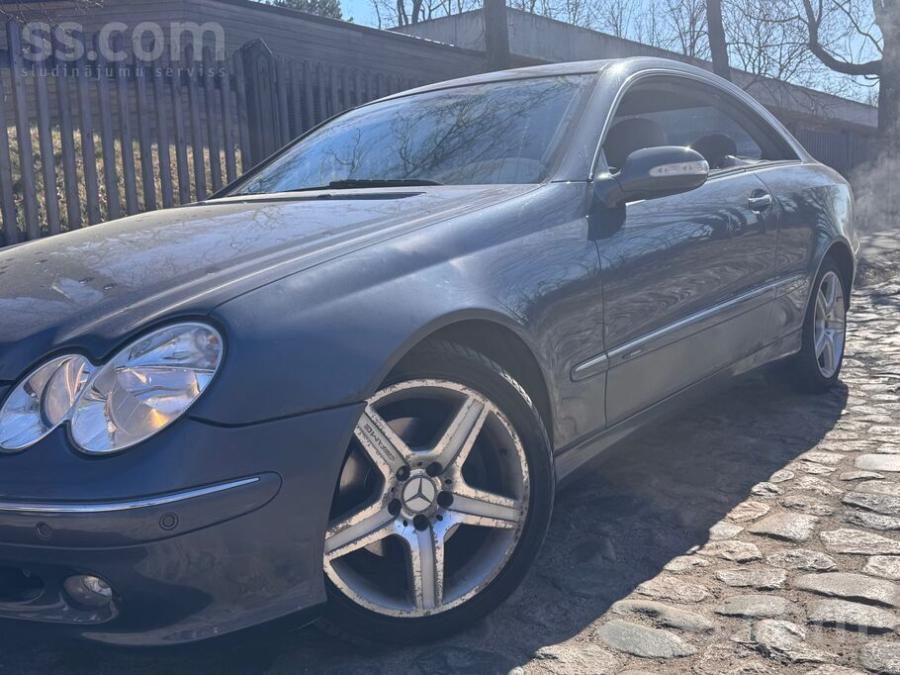 Zils Mercedes-Benz clk-240 2002 Rīga, ar dzinēja tilpumu 2.70 L un nobraukumu 302 tūkst. km par 2400 €, foto 9 vietnē AUTOMOTO.COM.LV