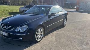 Blue Mercedes-Benz clk-240 2002 in Kaunas, with an engine capacity of 2.60 L and mileage of 263 thousand km for 2300 €, photo 4 on AUTOMOTO.COM.LV