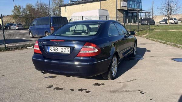 Синий Мерседес СЛК 240 2002 в Каунас, объемом двигателя 2.60 л и пробегом 263 тыс. км за 2300 €, фото 5 на AUTOMOTO.COM.LV