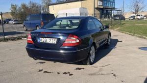 Blue Mercedes-Benz clk-240 2002 in Kaunas, with an engine capacity of 2.60 L and mileage of 263 thousand km for 2300 €, photo 6 on AUTOMOTO.COM.LV