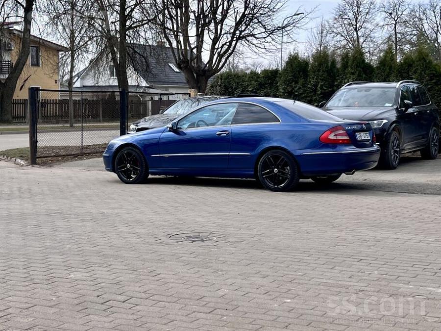 Синий Мерседес СЛК 240 2002 в Елгава, объемом двигателя 2.60 л и пробегом 175 тыс. км за 2000 €, фото 5 на AUTOMOTO.COM.LV