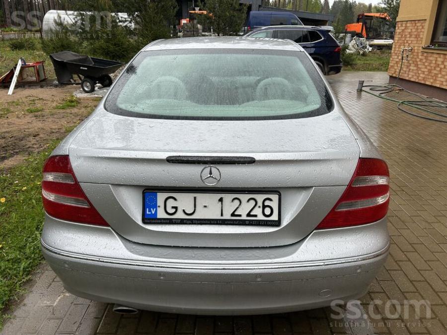 Mercedes-Benz clk-240 2002 Rīga, ar dzinēja tilpumu 2.60 L un nobraukumu 167 tūkst. km par 1900 €, foto 10 vietnē AUTOMOTO.COM.LV