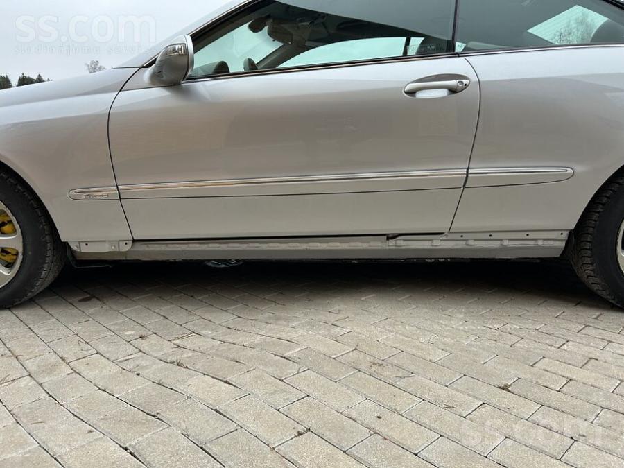 Mercedes-Benz clk-240 2002 Rīga, ar dzinēja tilpumu 2.60 L un nobraukumu 167 tūkst. km par 1900 €, foto 14 vietnē AUTOMOTO.COM.LV