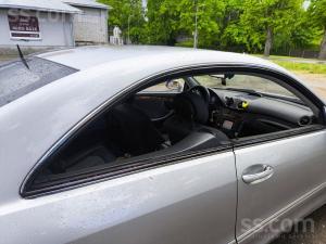 Mercedes-Benz clk-240 2002 in Valmiera, with an engine capacity of 2.60 L and mileage of 306 thousand km for 1990 €, photo 4 on AUTOMOTO.COM.LV