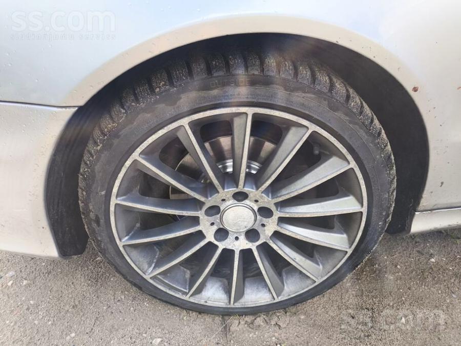 Mercedes-Benz clk-240 2002 in Valmiera, with an engine capacity of 2.60 L and mileage of 306 thousand km for 1990 €, photo 19 on AUTOMOTO.COM.LV