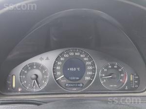 Mercedes-Benz clk-240 2002 in Valmiera, with an engine capacity of 2.60 L and mileage of 306 thousand km for 1990 €, photo 24 on AUTOMOTO.COM.LV