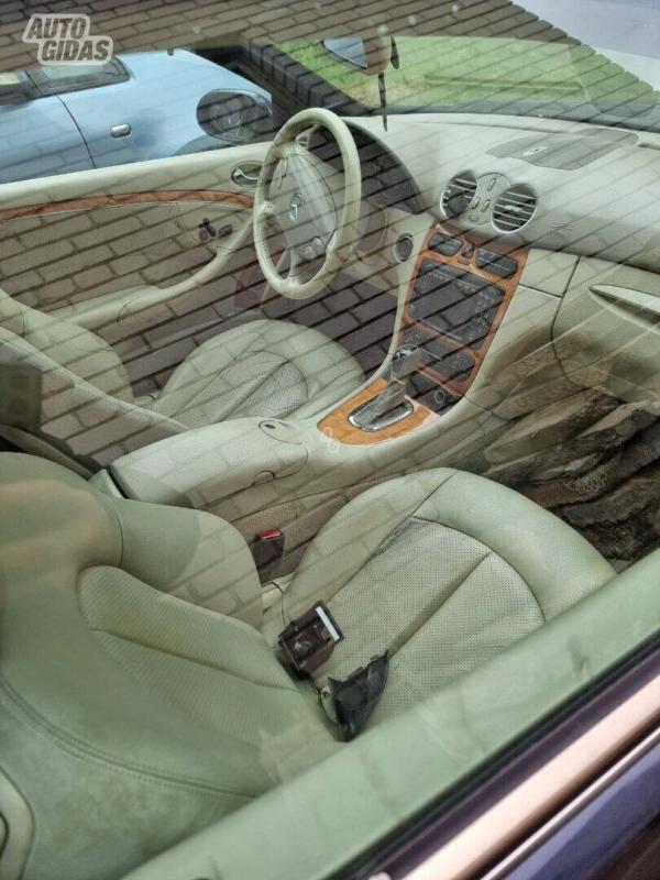 Mercedes-Benz clk-240 2004 Kauņa, ar dzinēja tilpumu 2.40 L un nobraukumu 159 tūkst. km par 950 €, foto 4 vietnē AUTOMOTO.COM.LV