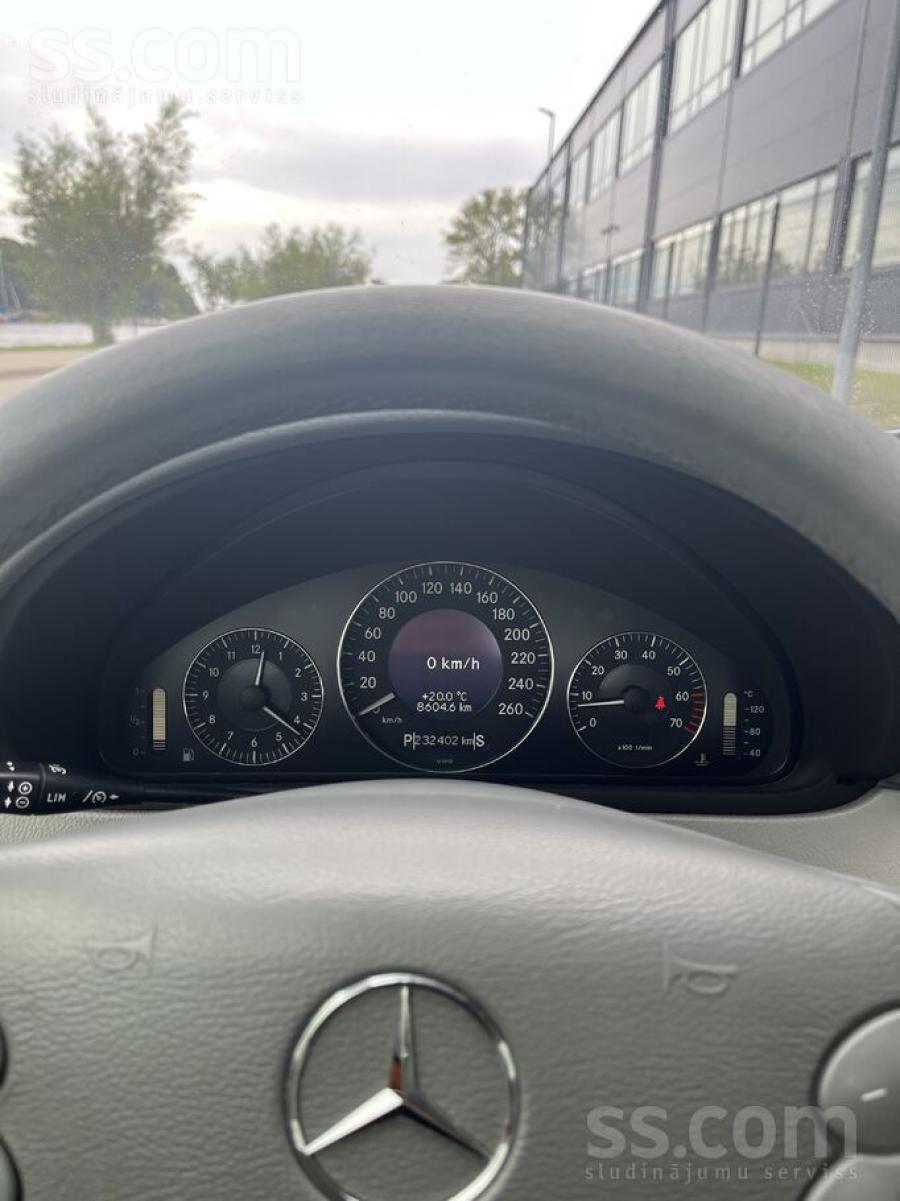 Zaļš Mercedes-Benz clk-240 2004 Liepāja, ar dzinēja tilpumu 2.60 L un nobraukumu 232 tūkst. km par 3000 €, foto 7 vietnē AUTOMOTO.COM.LV