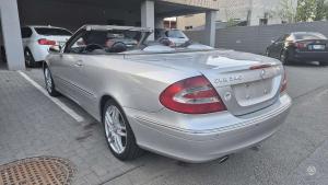 Pelēks Mercedes-Benz clk-240 2003 Kauņa, ar dzinēja tilpumu 2.60 L un nobraukumu 209 tūkst. km par 4500 €, foto 5 vietnē AUTOMOTO.COM.LV