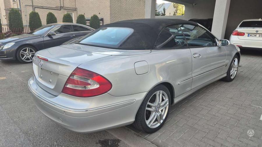 Pelēks Mercedes-Benz clk-240 2003 Kauņa, ar dzinēja tilpumu 2.60 L un nobraukumu 209 tūkst. km par 4500 €, foto 9 vietnē AUTOMOTO.COM.LV